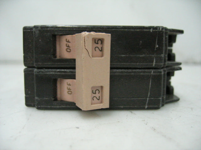 Und Lab Al-CU 2 Pole 25A Circuit Breaker – ThatThingYouLove